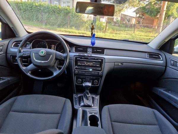 Balts Skoda SuperB 2011 Raseiniai, ar dzinēja tilpumu 2.00 L un nobraukumu 322 tūkst. km par 1450 €, foto 9 vietnē AUTOMOTO.COM.LV