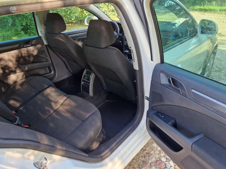 Balts Skoda SuperB 2011 Raseiniai, ar dzinēja tilpumu 2.00 L un nobraukumu 322 tūkst. km par 1500 €, foto 9 vietnē AUTOMOTO.COM.LV