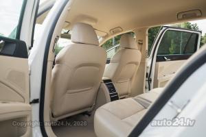 White Skoda SuperB 2011 in Tallinn, with an engine capacity of 2.00 L and mileage of 197 thousand km for 5000 €, photo 17 on AUTOMOTO.COM.LV