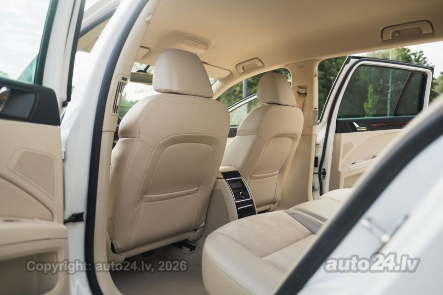 White Skoda SuperB 2011 in Tallinn, with an engine capacity of 2.00 L and mileage of 197 thousand km for 5000 €, photo 17 on AUTOMOTO.COM.LV