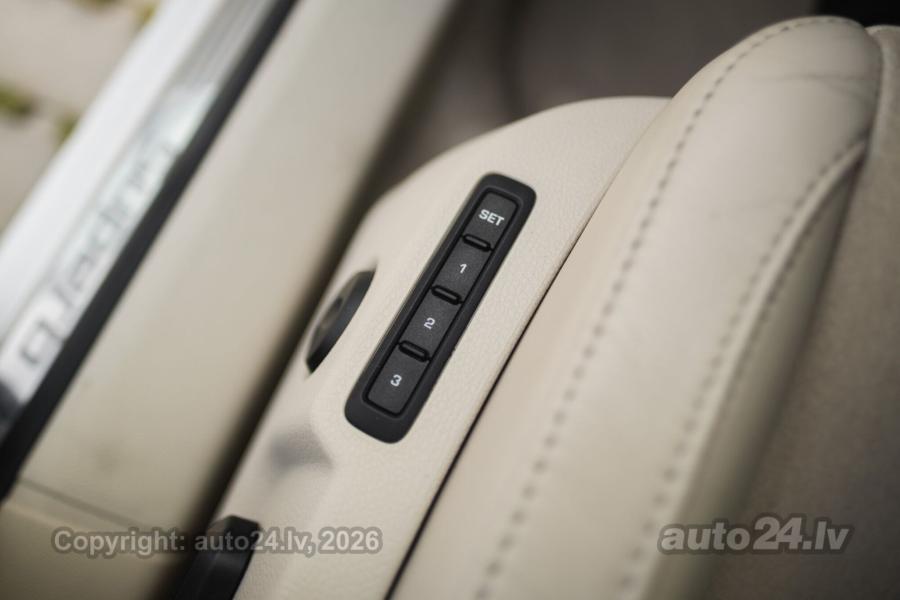White Skoda SuperB 2011 in Tallinn, with an engine capacity of 2.00 L and mileage of 197 thousand km for 5000 €, photo 23 on AUTOMOTO.COM.LV