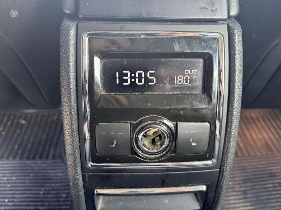 White Skoda SuperB 2011 in Jonava, with an engine capacity of 1.97 L and mileage of 231 thousand km for 4400 €, photo 21 on AUTOMOTO.COM.LV