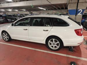 Balts Skoda SuperB 2011 Kauņa, ar dzinēja tilpumu 1.60 L un nobraukumu 372 tūkst. km par 2300 €, foto 5 vietnē AUTOMOTO.COM.LV