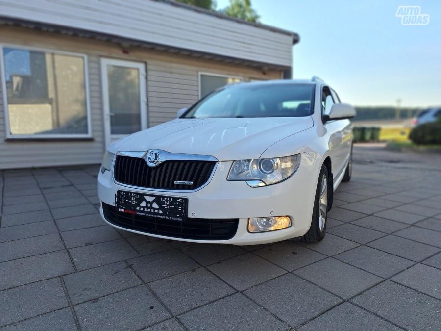 Balts Skoda SuperB 2012 Viļņa, ar dzinēja tilpumu 1.60 L un nobraukumu 362 tūkst. km par 4250 €, foto 2 vietnē AUTOMOTO.COM.LV