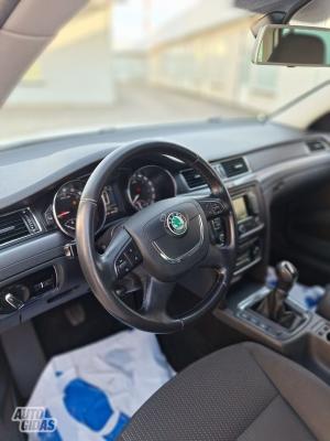 Balts Skoda SuperB 2012 Viļņa, ar dzinēja tilpumu 1.60 L un nobraukumu 362 tūkst. km par 4250 €, foto 14 vietnē AUTOMOTO.COM.LV