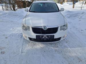 Balts Skoda SuperB 2012 Raseiniai, ar dzinēja tilpumu 1.97 L un nobraukumu 290 tūkst. km par 2700 €, foto  vietnē AUTOMOTO.COM.LV