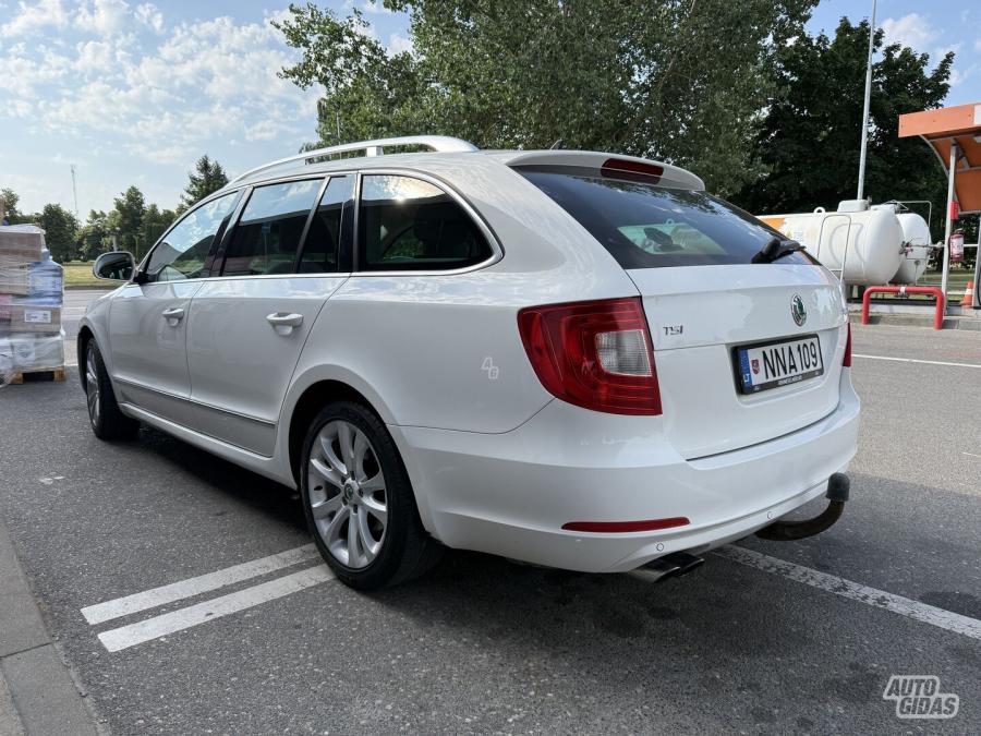 Balts Skoda SuperB 2012 Marijampole, ar dzinēja tilpumu 1.80 L un nobraukumu 222 tūkst. km par 3950 €, foto 3 vietnē AUTOMOTO.COM.LV