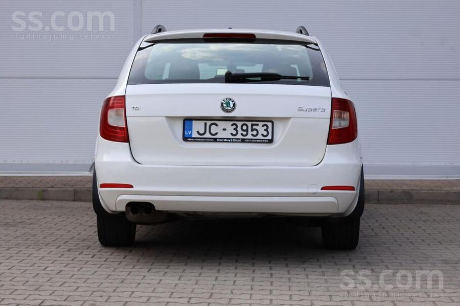 White Skoda SuperB 2012 in Riga, with an engine capacity of 1.60 L and mileage of 0 thousand km for 3495 €, photo 6 on AUTOMOTO.COM.LV