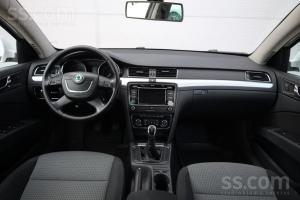 White Skoda SuperB 2012 in Riga, with an engine capacity of 1.60 L and mileage of 0 thousand km for 3495 €, photo 8 on AUTOMOTO.COM.LV