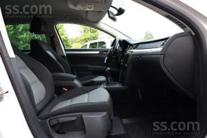 White Skoda SuperB 2012 in Riga, with an engine capacity of 1.60 L and mileage of 0 thousand km for 3495 €, photo 14 on AUTOMOTO.COM.LV