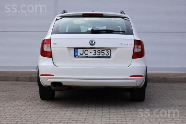 White Skoda SuperB 2012 in Riga, with an engine capacity of 1.60 L and mileage of 0 thousand km for 3495 €, photo 5 on AUTOMOTO.COM.LV