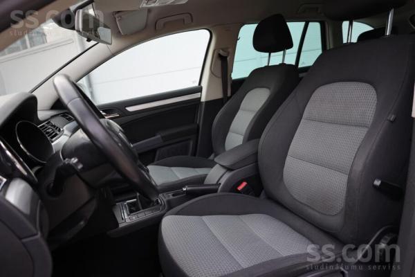 White Skoda SuperB 2012 in Riga, with an engine capacity of 1.60 L and mileage of 0 thousand km for 3495 €, photo 10 on AUTOMOTO.COM.LV