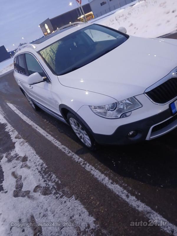 Balts Skoda SuperB 2013 Tartu, ar dzinēja tilpumu 2.00 L un nobraukumu 237 tūkst. km par 6999 €, foto 3 vietnē AUTOMOTO.COM.LV