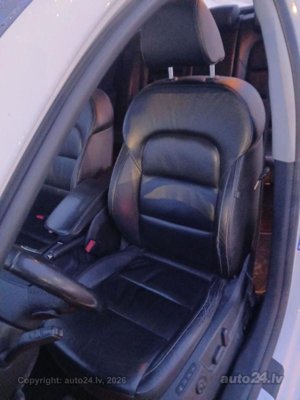 Balts Skoda SuperB 2013 Tartu, ar dzinēja tilpumu 2.00 L un nobraukumu 237 tūkst. km par 6999 €, foto 11 vietnē AUTOMOTO.COM.LV