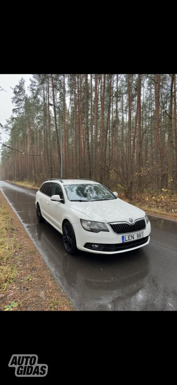 White Skoda SuperB 2013 in Vilnius, with an engine capacity of 2.00 L and mileage of 495 thousand km for 3600 €, photo 1 on AUTOMOTO.COM.LV