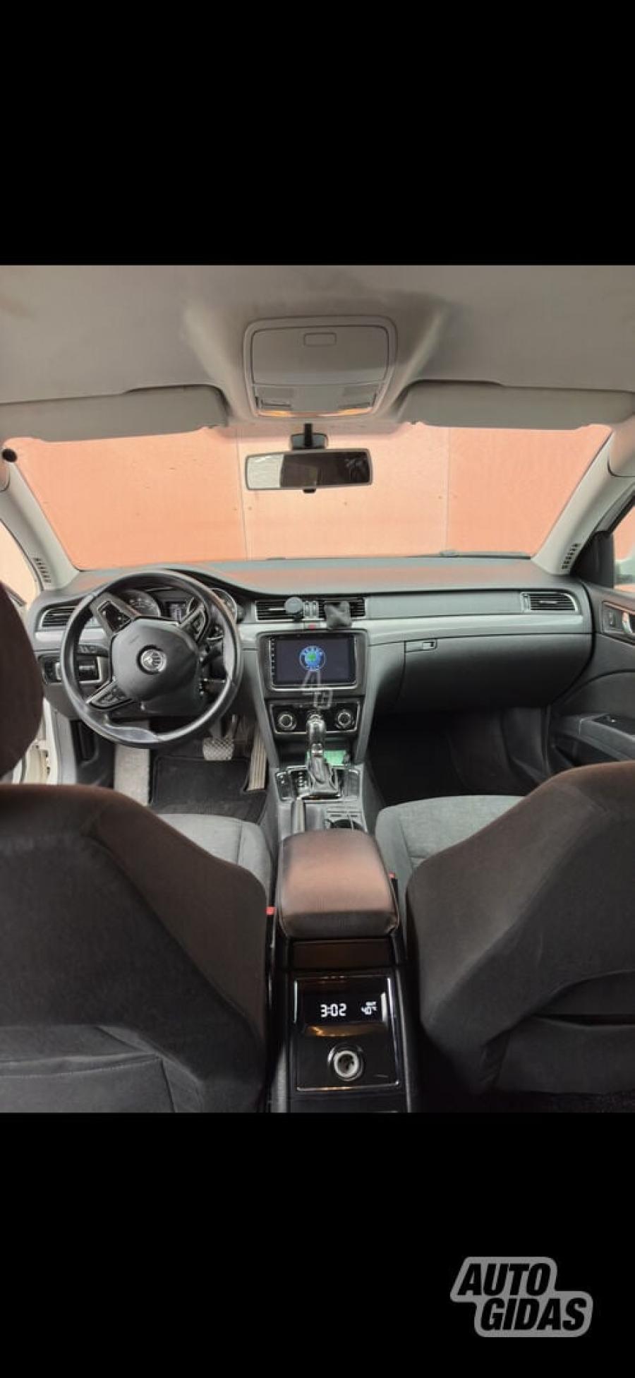 Белый Шкода Суперб 2013 в Вильнюс, объемом двигателя 2.00 л и пробегом 495 тыс. км за 3600 €, фото 7 на AUTOMOTO.COM.LV