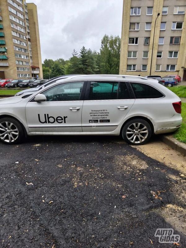 Balts Skoda SuperB 2013 Viļņa, ar dzinēja tilpumu 1.60 L un nobraukumu 370 tūkst. km par 4700 €, foto 3 vietnē AUTOMOTO.COM.LV