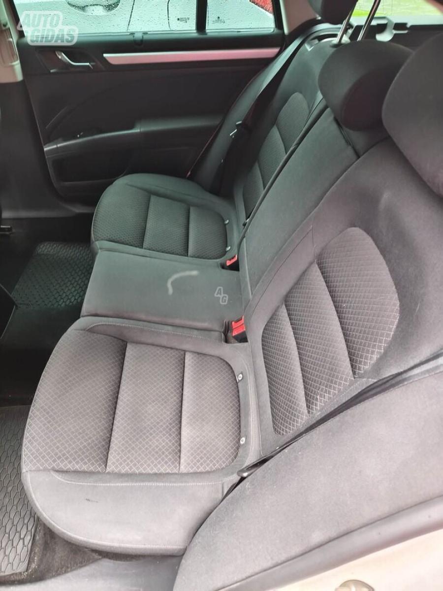 White Skoda SuperB 2013 in Vilnius, with an engine capacity of 1.60 L and mileage of 370 thousand km for 4700 €, photo 5 on AUTOMOTO.COM.LV