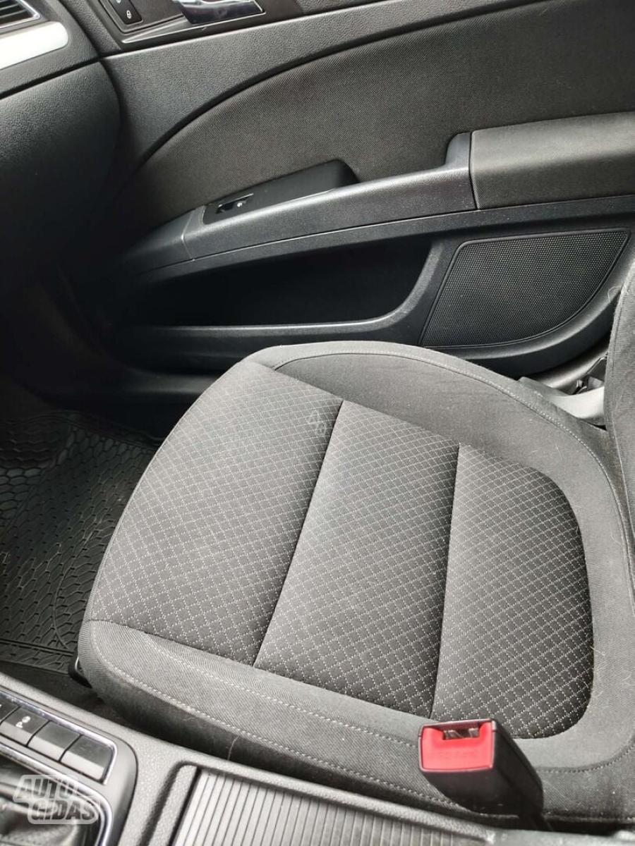 White Skoda SuperB 2013 in Vilnius, with an engine capacity of 1.60 L and mileage of 370 thousand km for 4700 €, photo 10 on AUTOMOTO.COM.LV
