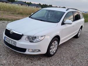 White Skoda SuperB 2013 in Vilnius, with an engine capacity of 2.00 L and mileage of 300 thousand km for 4550 €, photo  on AUTOMOTO.COM.LV