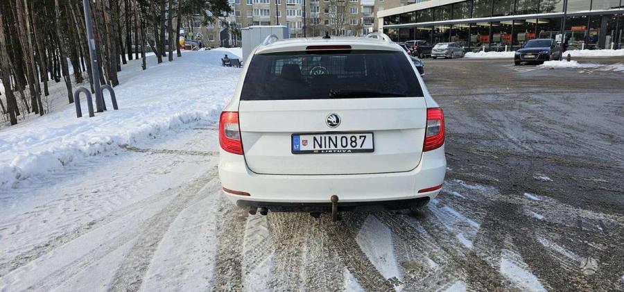 Balts Skoda SuperB 2014 Ignalina, ar dzinēja tilpumu 1.60 L un nobraukumu 359 tūkst. km par 4100 €, foto 5 vietnē AUTOMOTO.COM.LV