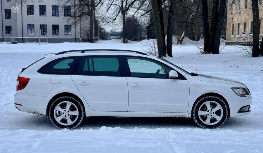 Balts Skoda SuperB 2014 Tallina, ar dzinēja tilpumu 1.60 L un nobraukumu 277 tūkst. km par 5499 €, foto 8 vietnē AUTOMOTO.COM.LV