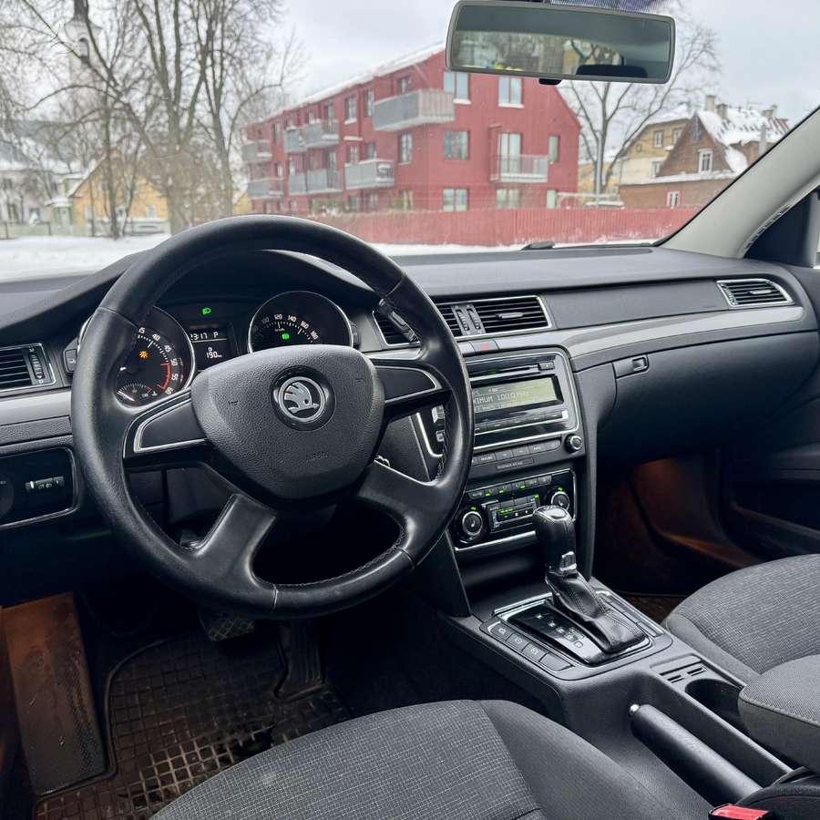 Balts Skoda SuperB 2014 Tallina, ar dzinēja tilpumu 1.60 L un nobraukumu 277 tūkst. km par 5499 €, foto 9 vietnē AUTOMOTO.COM.LV