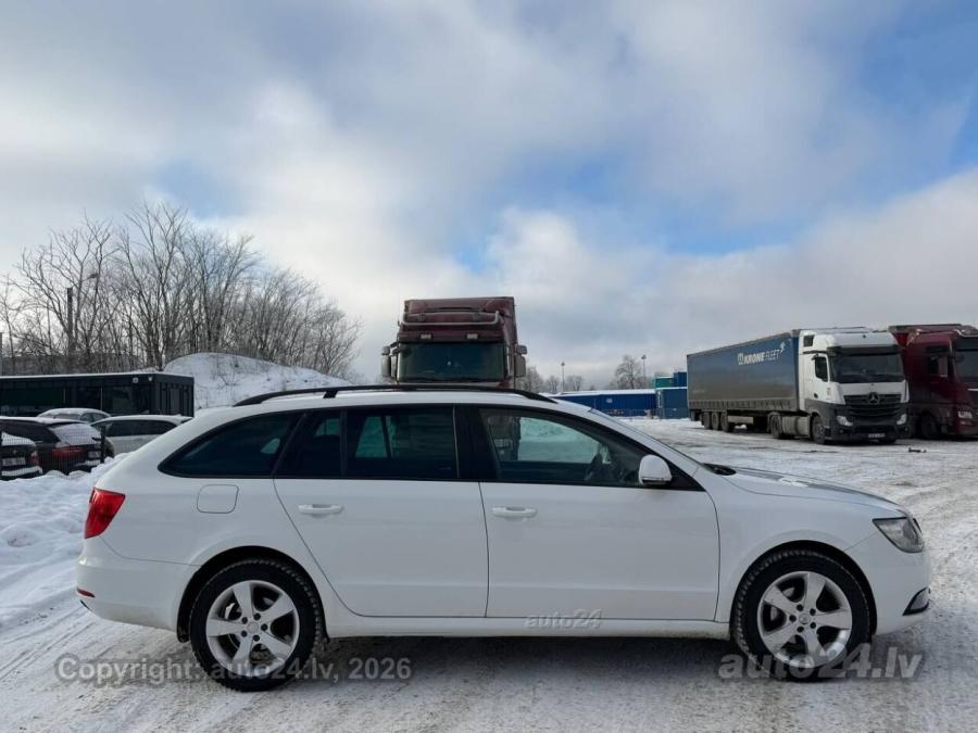 Balts Skoda SuperB 2014 Tallina, ar dzinēja tilpumu 1.60 L un nobraukumu 277 tūkst. km par 4999 €, foto 5 vietnē AUTOMOTO.COM.LV