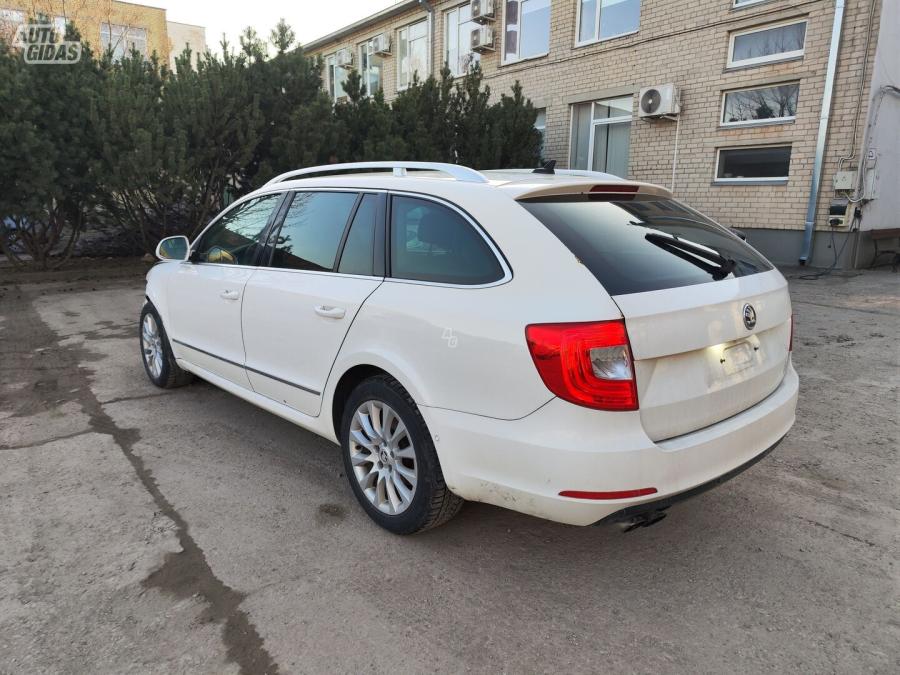 Balts Skoda SuperB 2014 Kauņa, ar dzinēja tilpumu 2.00 L un nobraukumu 318 tūkst. km par 2950 €, foto 4 vietnē AUTOMOTO.COM.LV