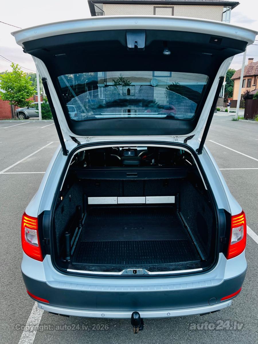 Balts Skoda SuperB 2014 Tallina, ar dzinēja tilpumu 3.60 L un nobraukumu 293 tūkst. km par 6500 €, foto 7 vietnē AUTOMOTO.COM.LV