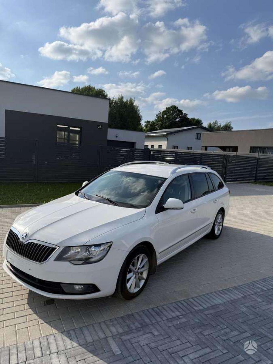 Balts Skoda SuperB 2014 Mažeikiai, ar dzinēja tilpumu 1.97 L un nobraukumu 337 tūkst. km par 4900 €, foto 1 vietnē AUTOMOTO.COM.LV
