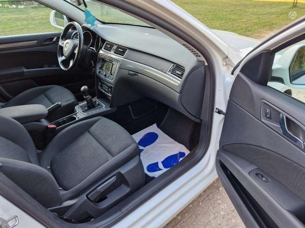 White Skoda SuperB 2014 in Kelme, with an engine capacity of 1.97 L and mileage of 311 thousand km for 4950 €, photo 10 on AUTOMOTO.COM.LV