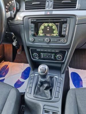White Skoda SuperB 2014 in Kelme, with an engine capacity of 1.97 L and mileage of 311 thousand km for 4950 €, photo 16 on AUTOMOTO.COM.LV