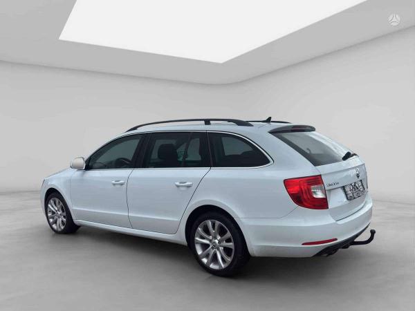 Balts Skoda SuperB 2014 Kauņa, ar dzinēja tilpumu 1.60 L un nobraukumu 248 tūkst. km par 8490 €, foto 4 vietnē AUTOMOTO.COM.LV