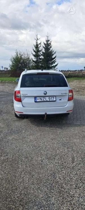 White Skoda SuperB 2014 in Radviliskis, with an engine capacity of 1.60 L and mileage of 309 thousand km for 6300 €, photo 9 on AUTOMOTO.COM.LV
