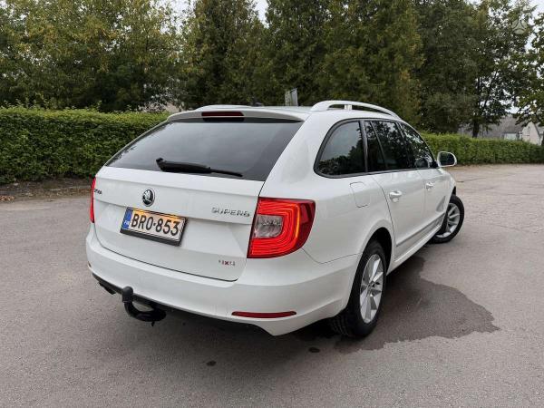 Balts Skoda SuperB 2014 Kauņa, ar dzinēja tilpumu 1.97 L un nobraukumu 426 tūkst. km par 5950 €, foto 3 vietnē AUTOMOTO.COM.LV