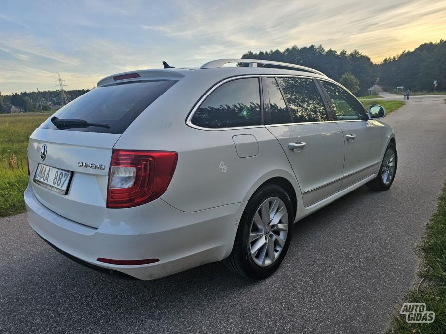 Balts Skoda SuperB 2014 Viļņa, ar dzinēja tilpumu 1.60 L un nobraukumu 367 tūkst. km par 4550 €, foto 9 vietnē AUTOMOTO.COM.LV
