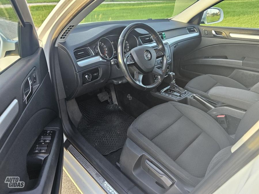Balts Skoda SuperB 2014 Viļņa, ar dzinēja tilpumu 1.60 L un nobraukumu 367 tūkst. km par 4550 €, foto 10 vietnē AUTOMOTO.COM.LV