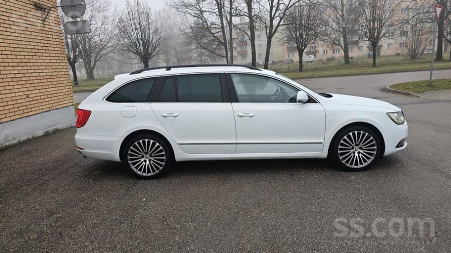 Balts Skoda SuperB 2015 Limbaži, ar dzinēja tilpumu 2.00 L un nobraukumu 226 tūkst. km par 8950 €, foto 4 vietnē AUTOMOTO.COM.LV