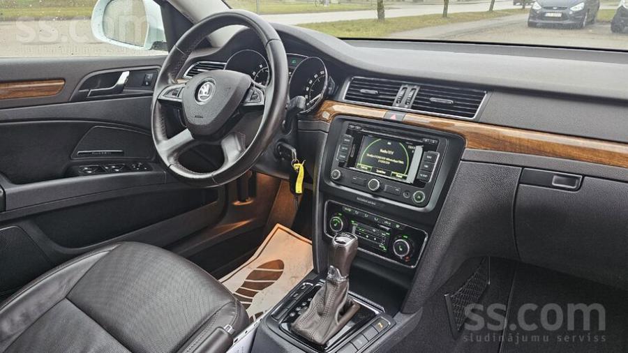Balts Skoda SuperB 2015 Limbaži, ar dzinēja tilpumu 2.00 L un nobraukumu 226 tūkst. km par 8950 €, foto 19 vietnē AUTOMOTO.COM.LV