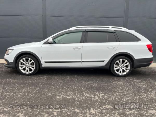 Balts Skoda SuperB 2015 Kuresāre, ar dzinēja tilpumu 1.80 L un nobraukumu 153 tūkst. km par 8590 €, foto 8 vietnē AUTOMOTO.COM.LV