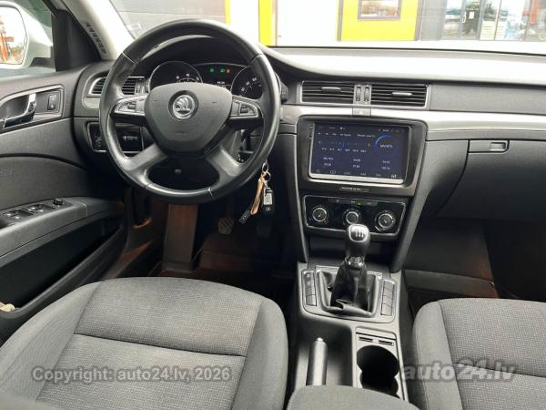 Balts Skoda SuperB 2015 Kuresāre, ar dzinēja tilpumu 1.80 L un nobraukumu 153 tūkst. km par 8590 €, foto 11 vietnē AUTOMOTO.COM.LV