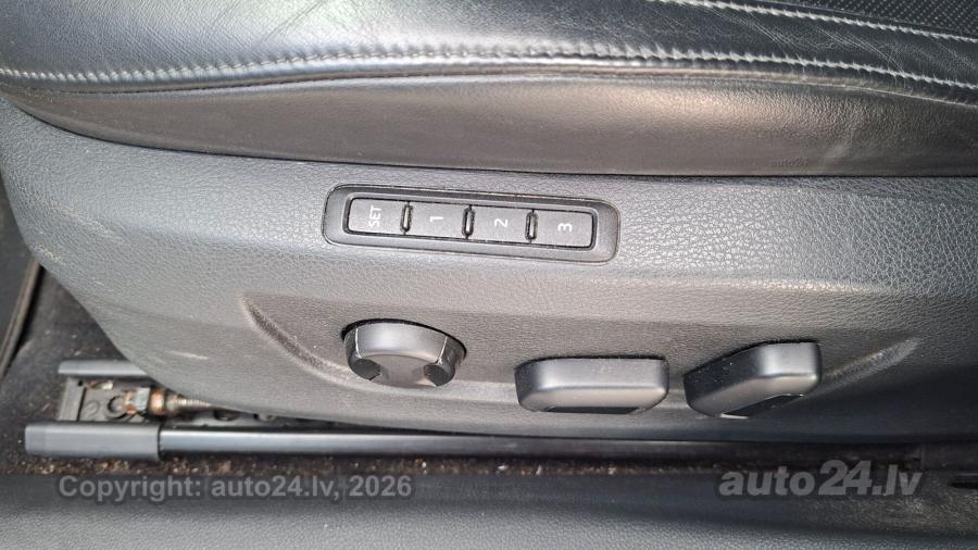 White Skoda SuperB 2015 in Tallinn, with an engine capacity of 2.00 L and mileage of 285 thousand km for 11160 €, photo 13 on AUTOMOTO.COM.LV