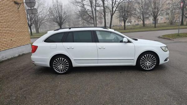 White Skoda SuperB 2015 in Riga, with an engine capacity of 2.00 L and mileage of 226 thousand km for 8950 €, photo 4 on AUTOMOTO.COM.LV