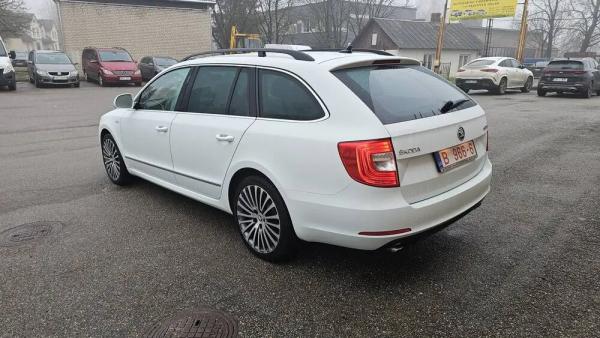White Skoda SuperB 2015 in Riga, with an engine capacity of 2.00 L and mileage of 226 thousand km for 8950 €, photo 7 on AUTOMOTO.COM.LV