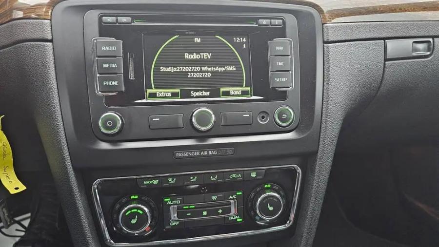 Balts Skoda SuperB 2015 Rīga, ar dzinēja tilpumu 2.00 L un nobraukumu 226 tūkst. km par 8950 €, foto 30 vietnē AUTOMOTO.COM.LV
