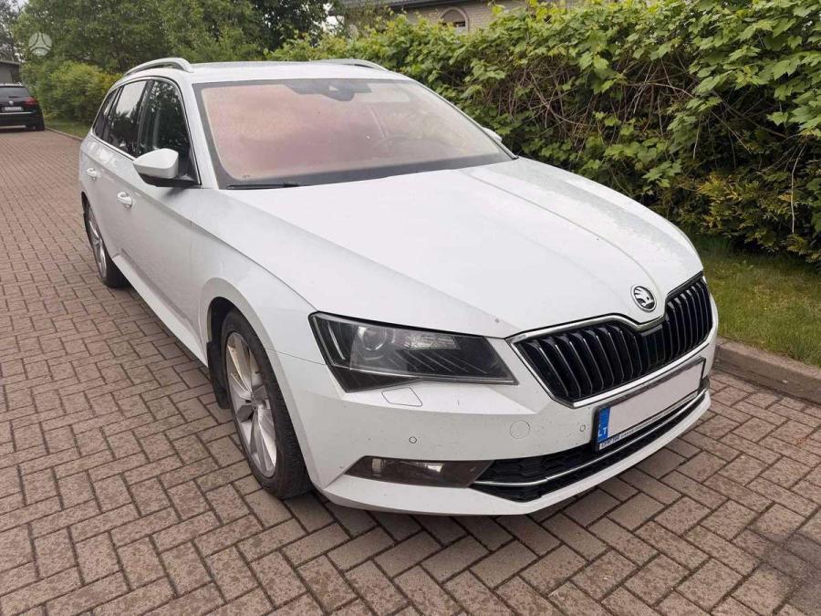 White Skoda SuperB 2015 in Jonava, with an engine capacity of 1.97 L and mileage of 203 thousand km for 10285 €, photo 1 on AUTOMOTO.COM.LV