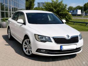 White Skoda SuperB 2015 in Klaipeda, with an engine capacity of 1.97 L and mileage of 285 thousand km for 5900 €, photo 4 on AUTOMOTO.COM.LV