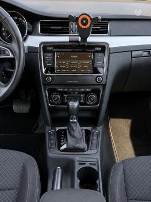 White Skoda SuperB 2015 in Klaipeda, with an engine capacity of 1.97 L and mileage of 285 thousand km for 5900 €, photo 10 on AUTOMOTO.COM.LV