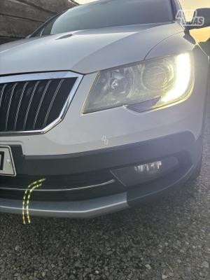White Skoda SuperB 2015 in Kaisiadorys, with an engine capacity of 2.00 L and mileage of 330 thousand km for 7300 €, photo 12 on AUTOMOTO.COM.LV
